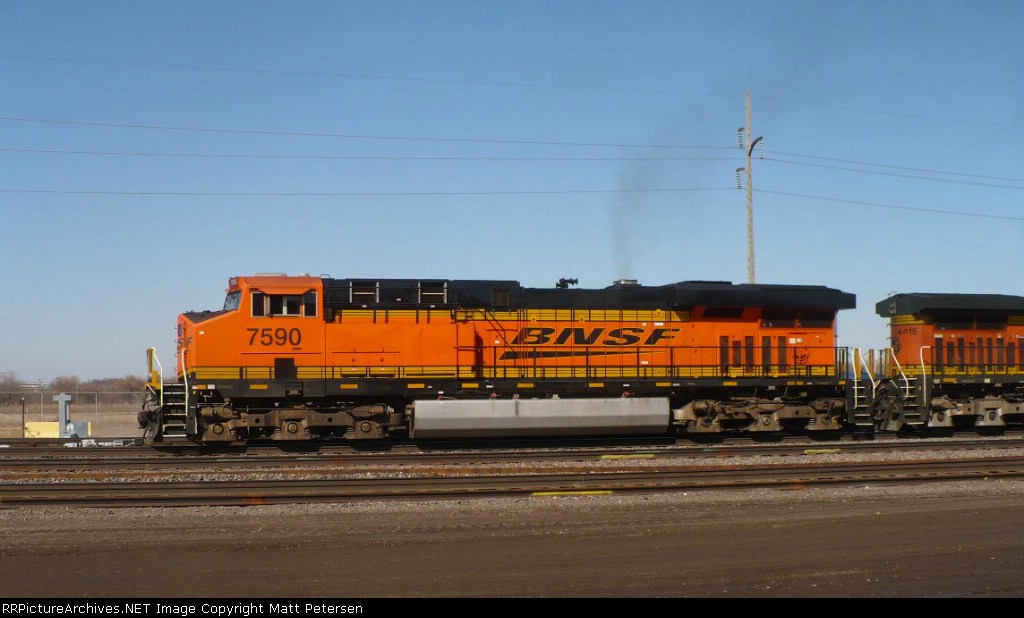 BNSF 7590